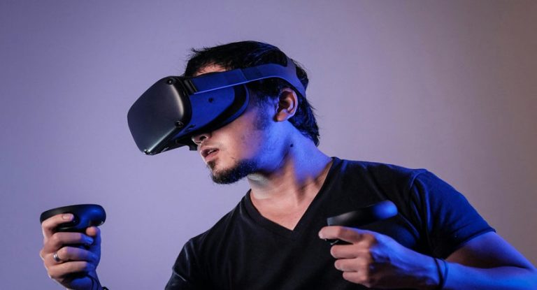 AR/VR headset shipments down in Q2 2024 with growth forecast for 2025 ...